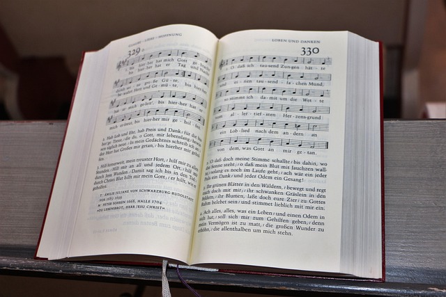 Hymn Book Praise To God Prayer - Free photo on Pixabay