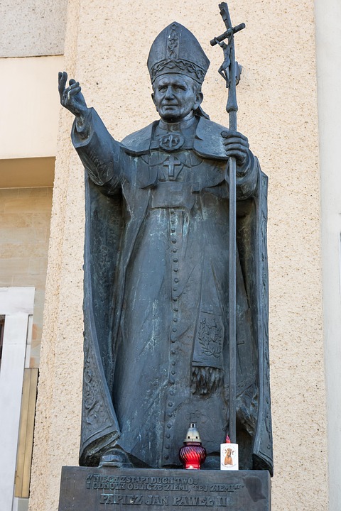Pope John Paul Ii Statue - Free photo on Pixabay - Pixabay