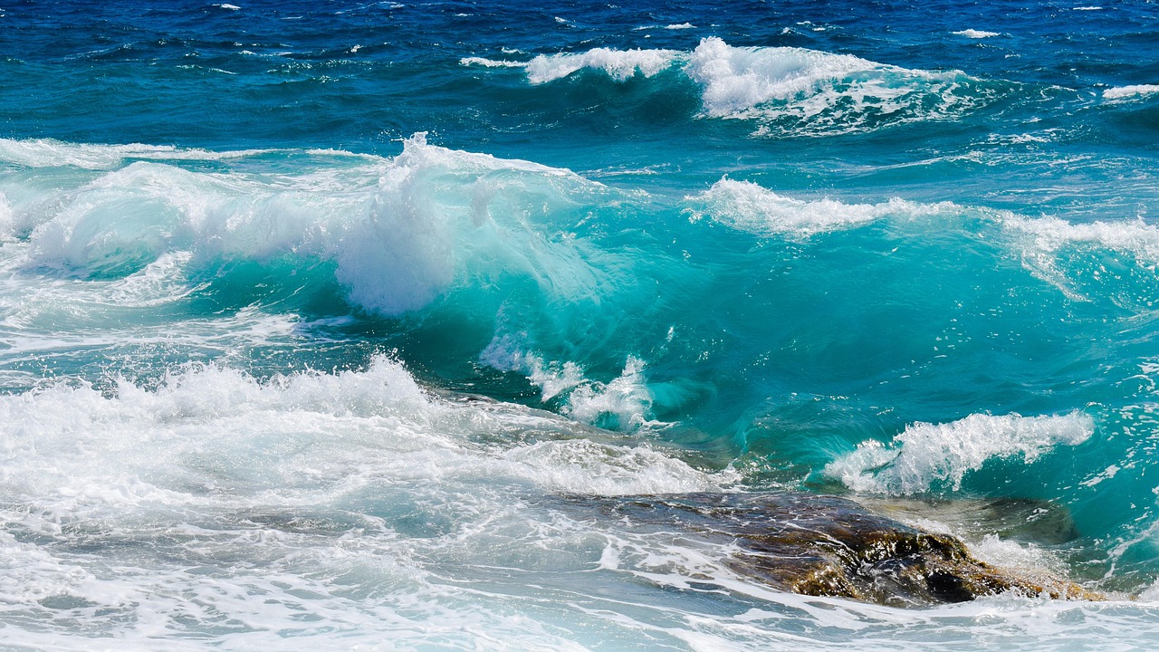 Wave Smashing Foam - Free photo on Pixabay