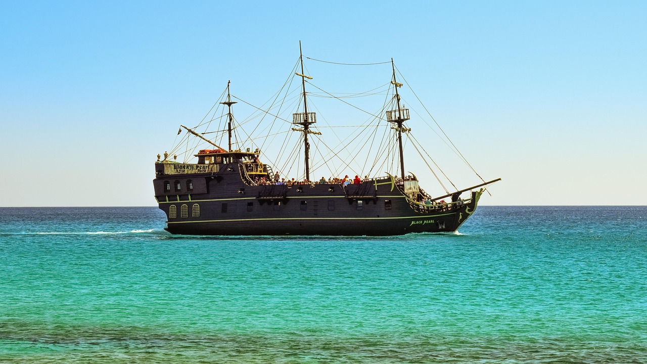 300+ Free Pirate Ship & Pirate Photos - Pixabay