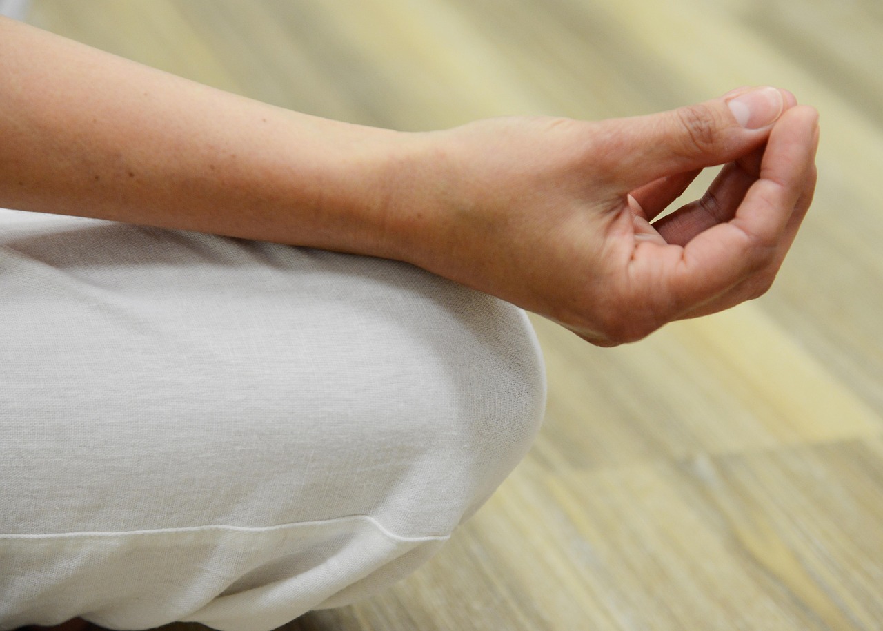 Meditate Finger Keep - Free photo on Pixabay