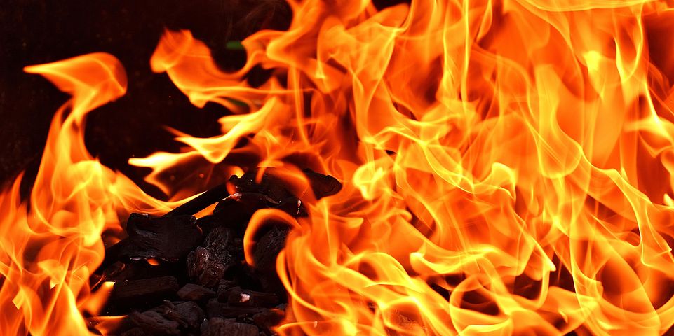 2,000+ Free Campfire & Fire Images - Pixabay