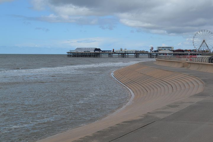 40+ Free Blackpool & Beach Images - Pixabay