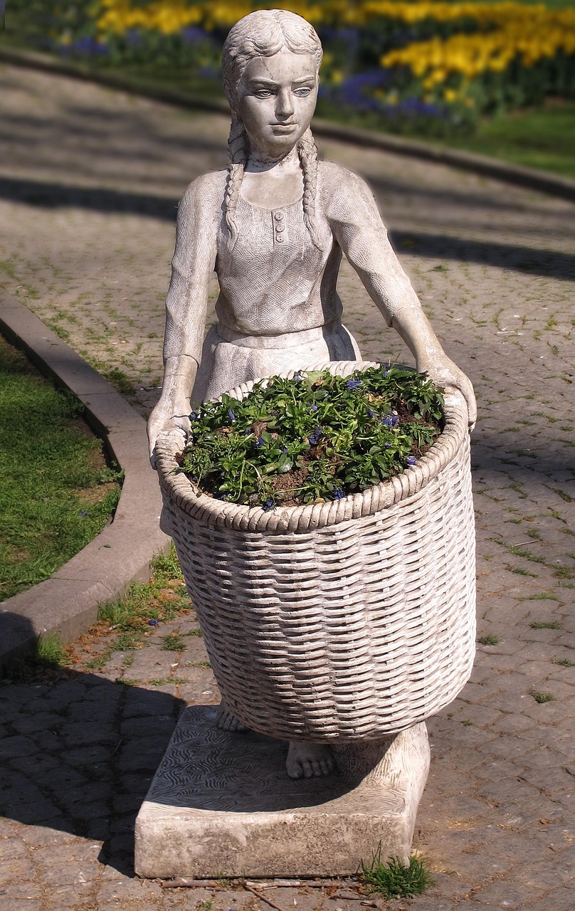 Flower Girl Garden Figure Basket - Free photo on Pixabay - Pixabay