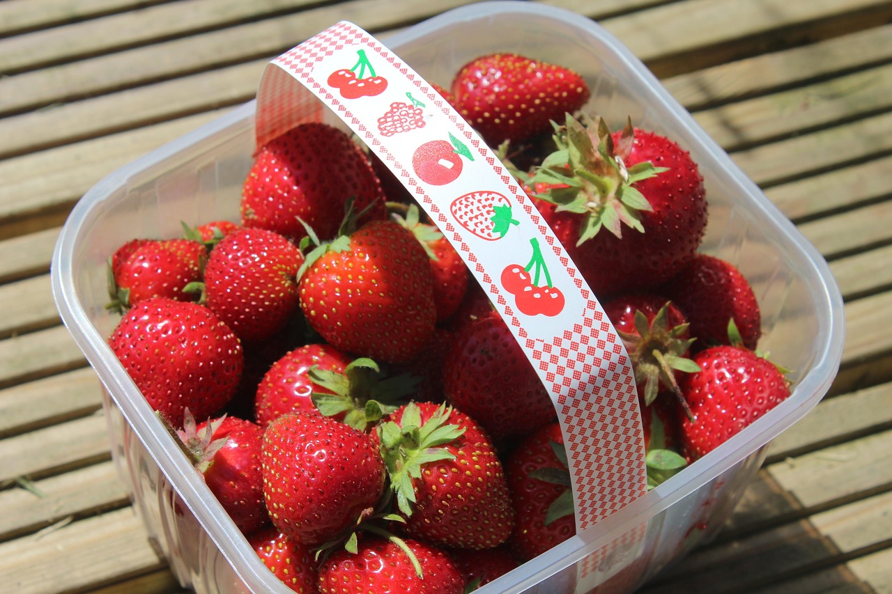 Strawberry Punnet Fruit - Free photo on Pixabay - Pixabay