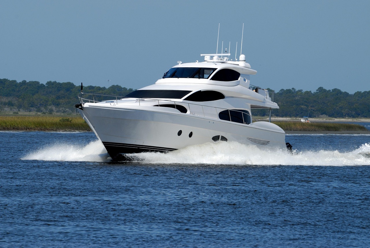 Luxury Yacht Cruising - Free photo on Pixabay