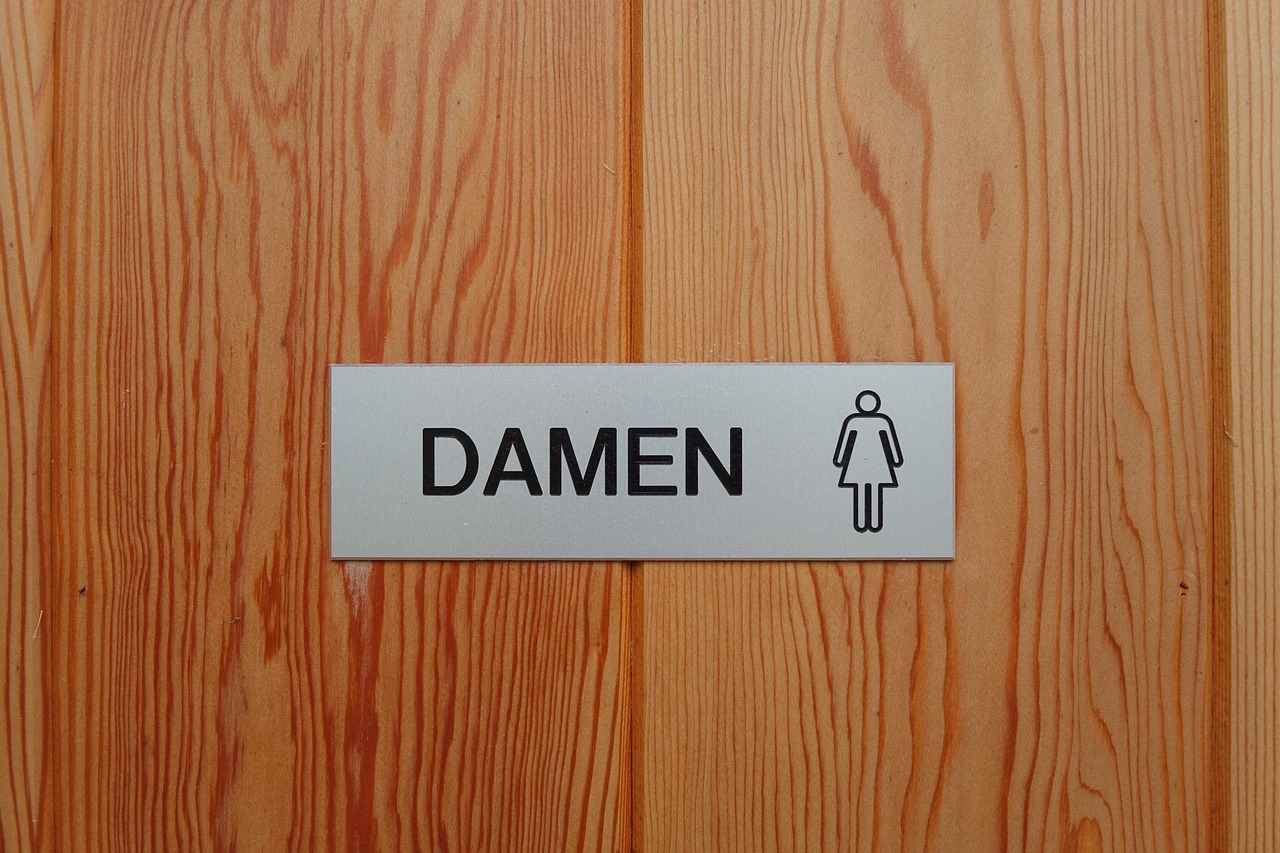 100+ Free Toilet Sign & Toilet Images - Pixabay