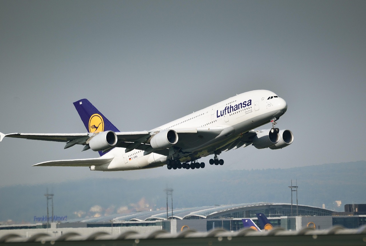 100+ kostenlose Lufthansa und Flugzeug-Bilder - Pixabay