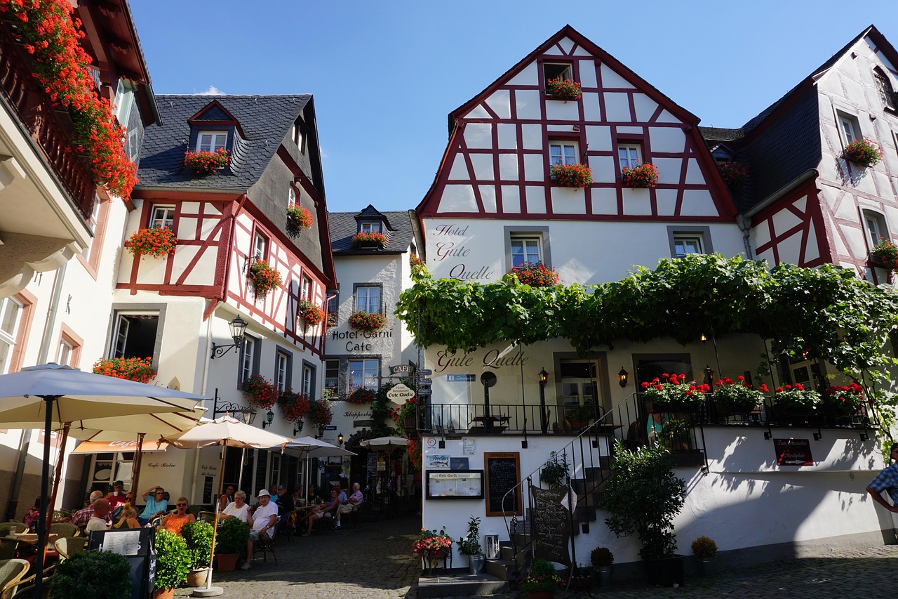 2+ Free Castle Metternich & Moselle Images - Pixabay