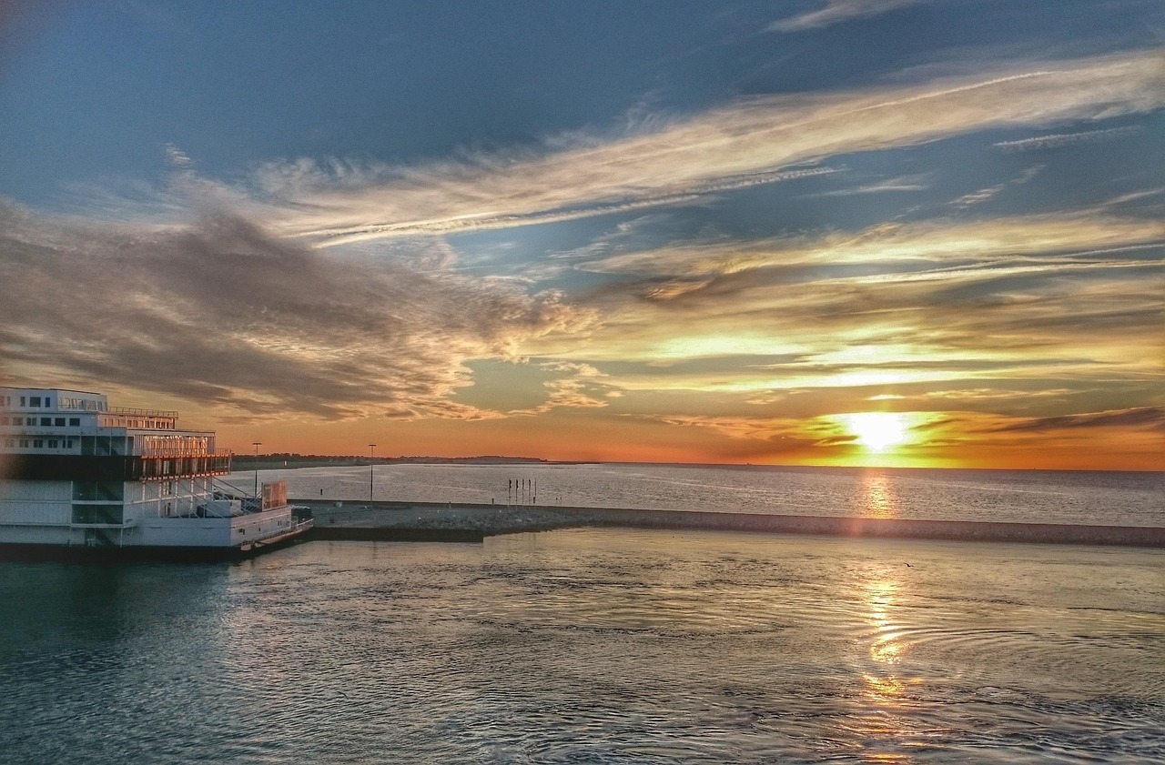 The Beginning Of Summer Sunset - Free photo on Pixabay - Pixabay