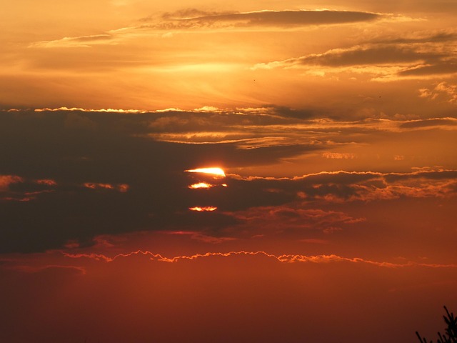 Atardecer Rojo Oro Resplandor - Foto gratis en Pixabay - Pixabay