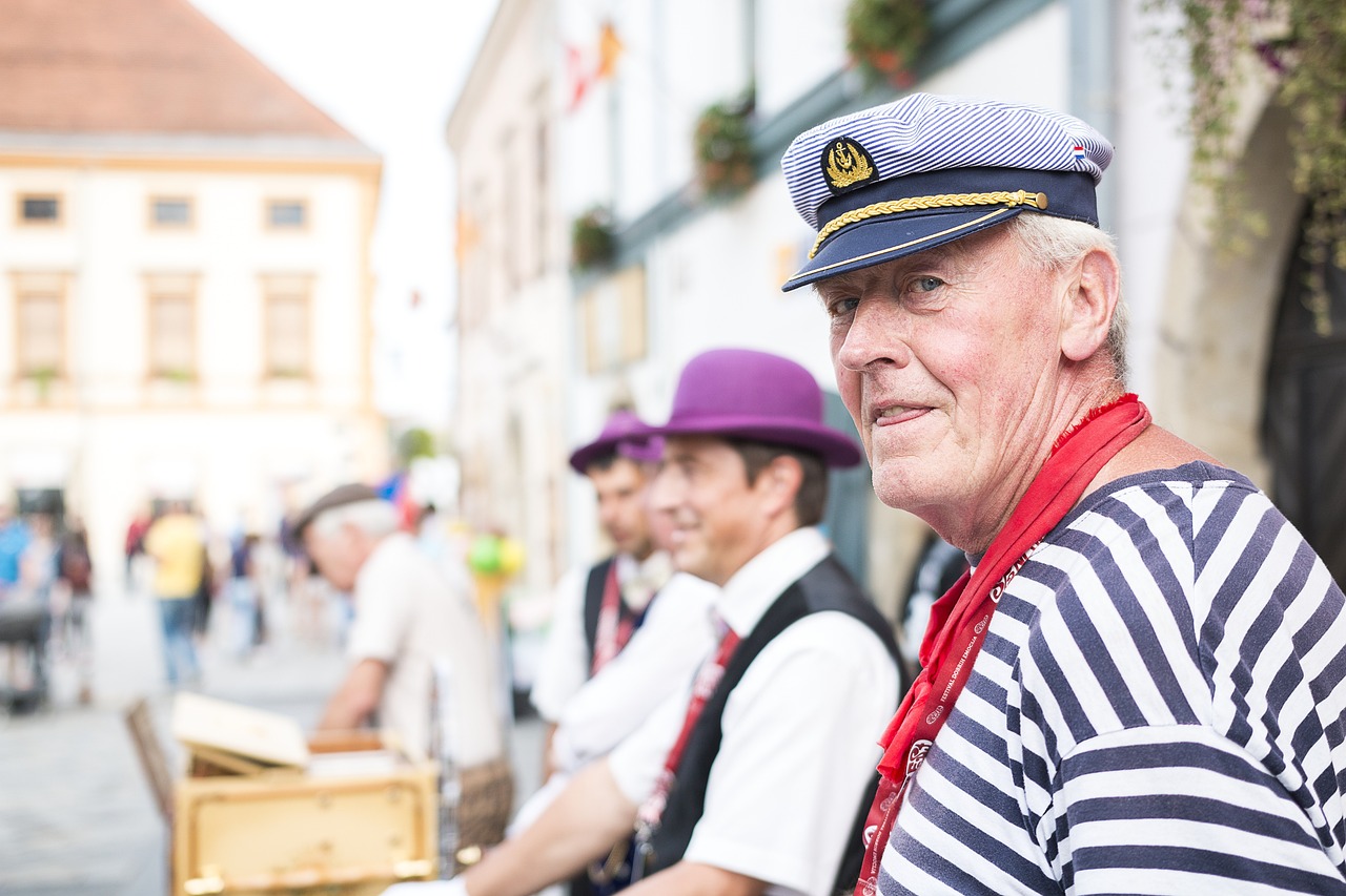90+ Free Group Of Old People & People Images - Pixabay