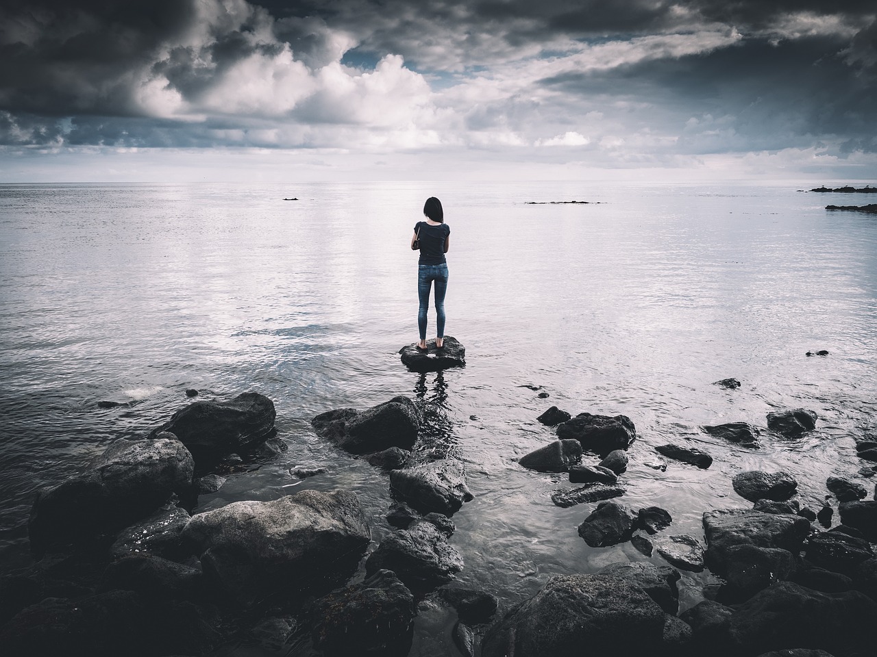 1,000+ Free Alone Girl & Alone Images - Pixabay