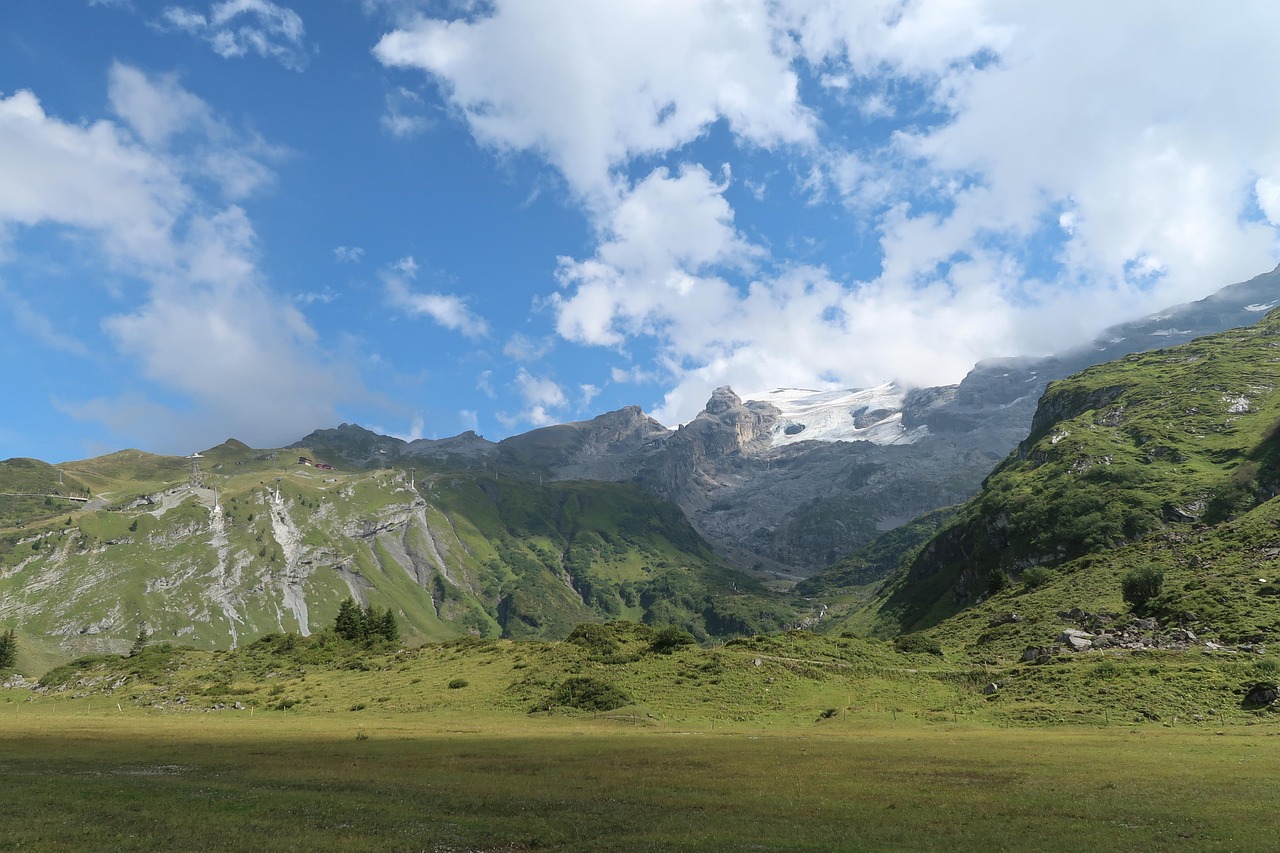 10,000+ Free Swiss Alp & Switzerland Photos - Pixabay