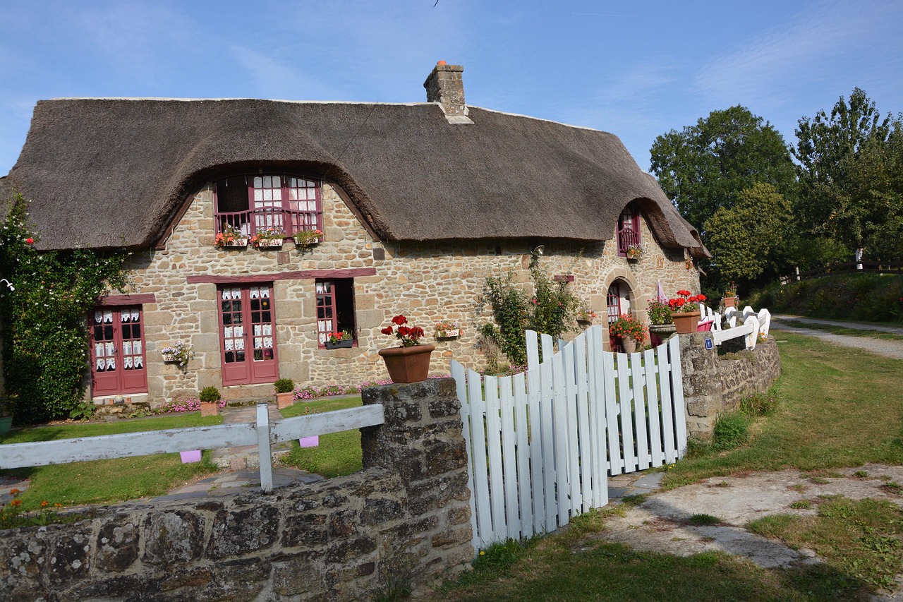 100+ Free Thatched Cottage & Cottage Images - Pixabay