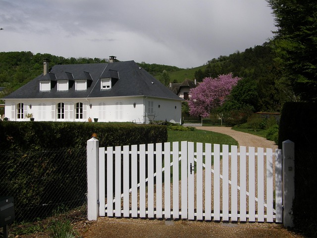 House Gate Home - Free photo on Pixabay
