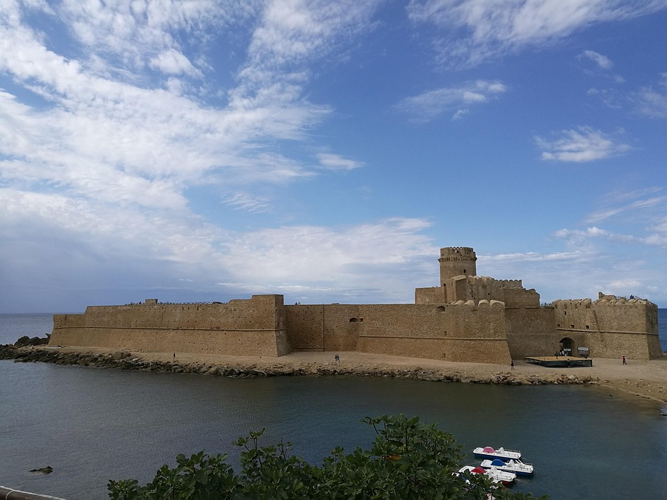 Le Castella El Castillo En Mar - Foto gratis en Pixabay