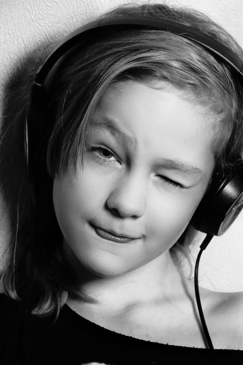 Más de 50 imágenes gratis de Personas Escuchando Musica y Música - Pixabay