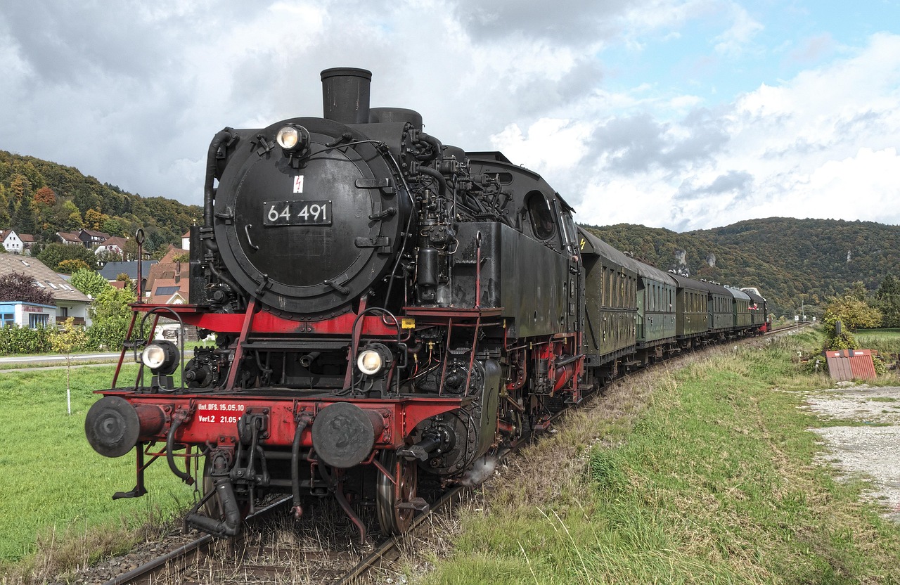 10,000+ Free Steam Train & Train Images - Pixabay