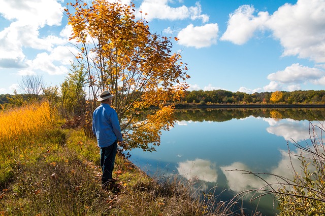 Old Man Riverbank Lake - Free photo on Pixabay