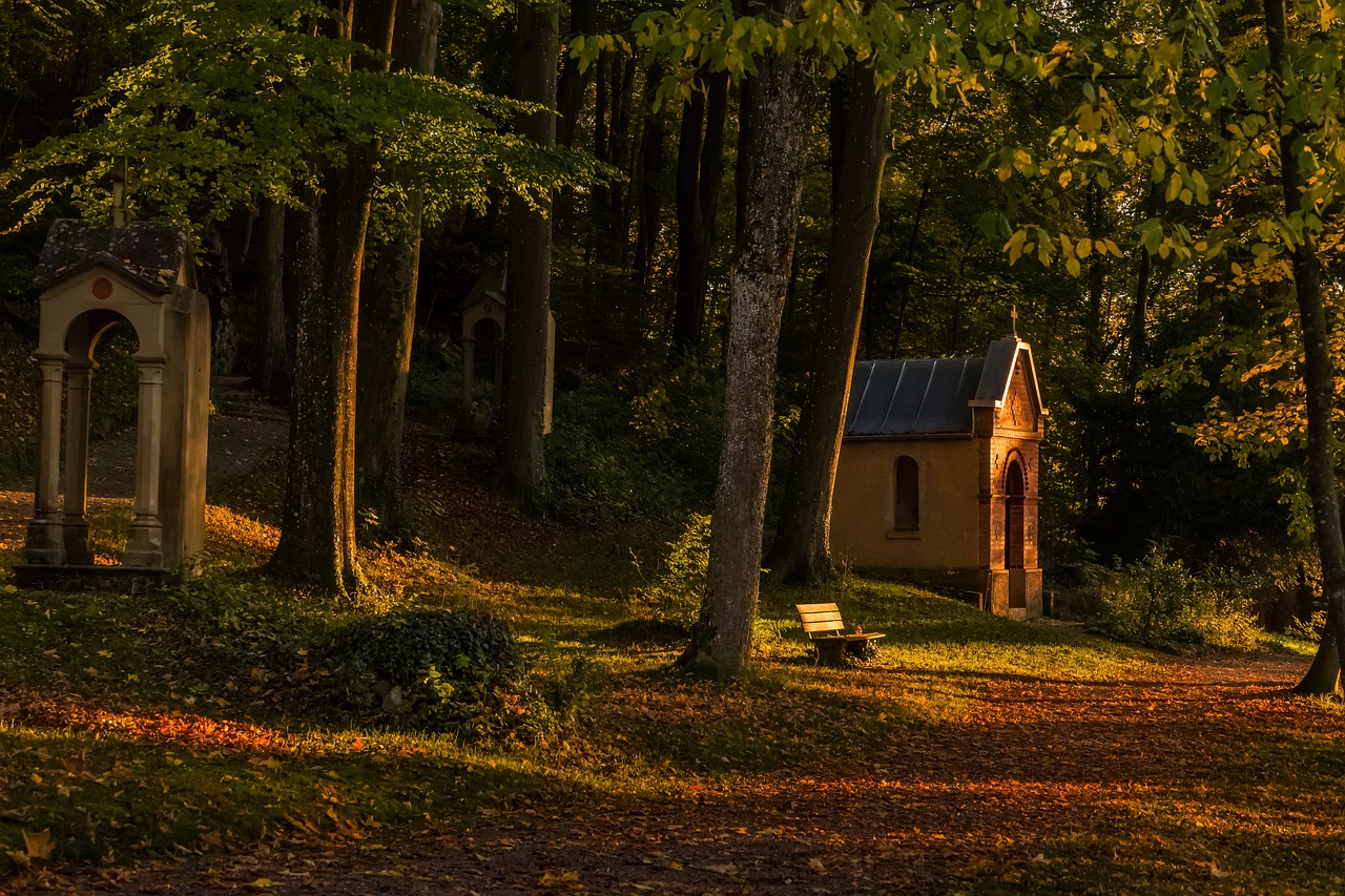 3,000+ Free Graveyard & Funeral Images - Pixabay