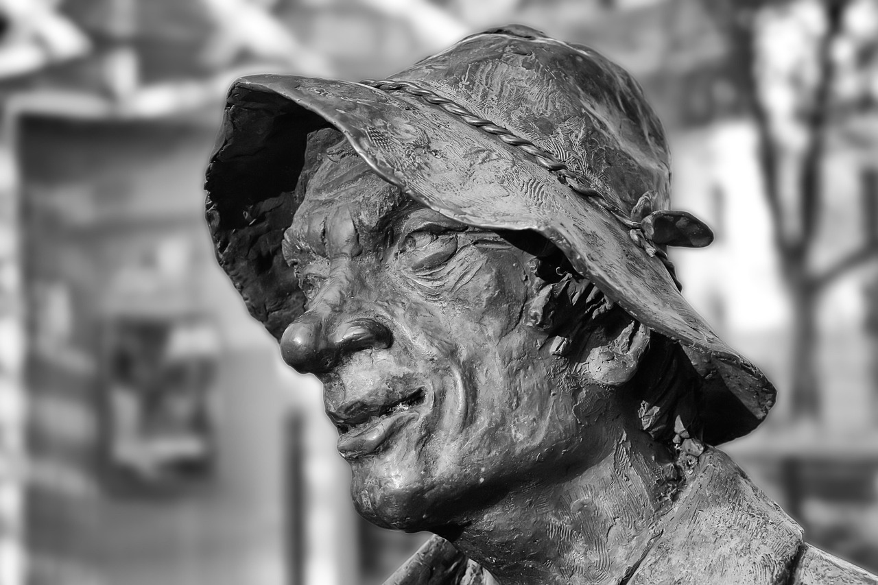 30+ Free Statue Of A Man & Statue Images - Pixabay