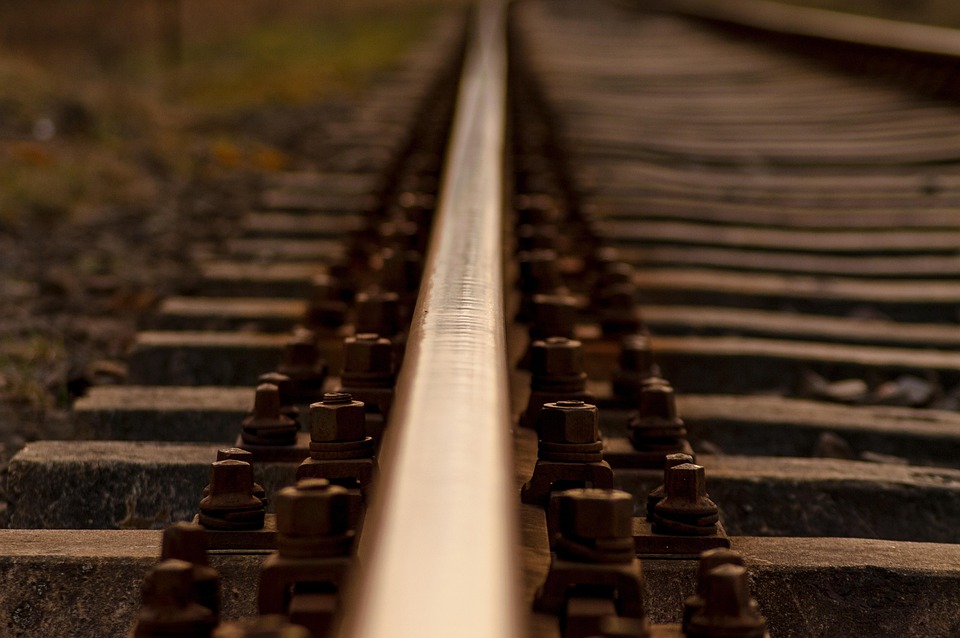 Bahngleis Eisenbahn Nachverfolgen - Kostenloses Foto auf Pixabay