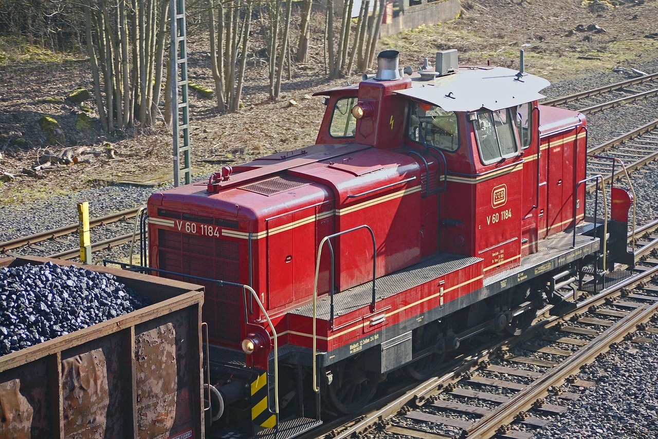 Diesel Locomotive Switcher V60 V - Free photo on Pixabay