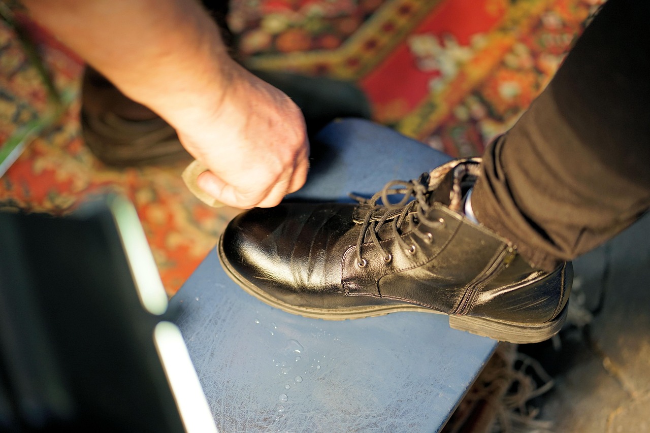 Shoe Clean People - Free photo on Pixabay - Pixabay