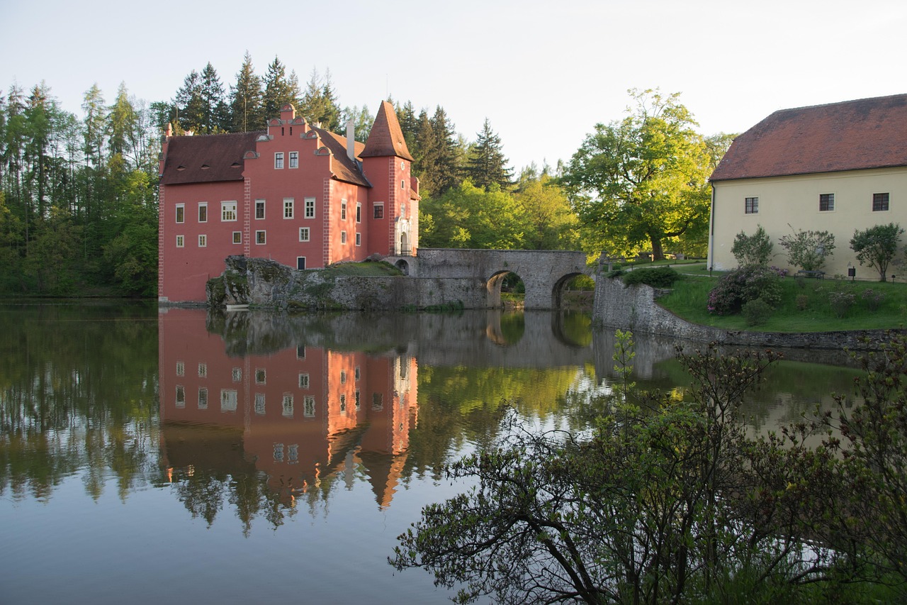 Meer dan 10 gratis afbeeldingen van Lhota en Kasteel - Pixabay
