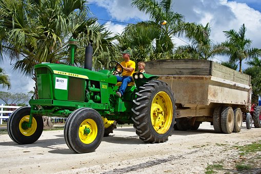 80+ Free Tractor Trailer & Tractor Images