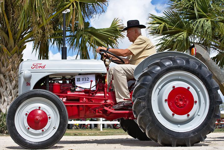 100+ Free Vintage Tractor & Tractor Photos - Pixabay