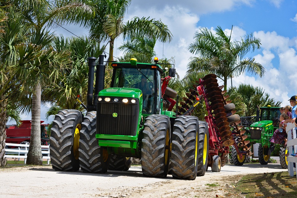 Tractor Wide Big Machine - Free photo on Pixabay - Pixabay