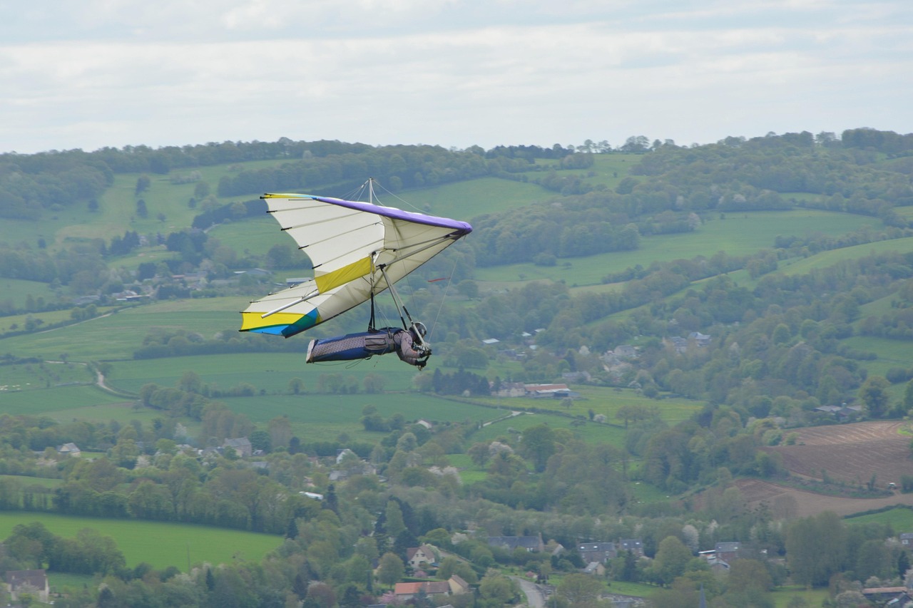 Hang Gliding Or Wing Deltaest An - Free photo on Pixabay