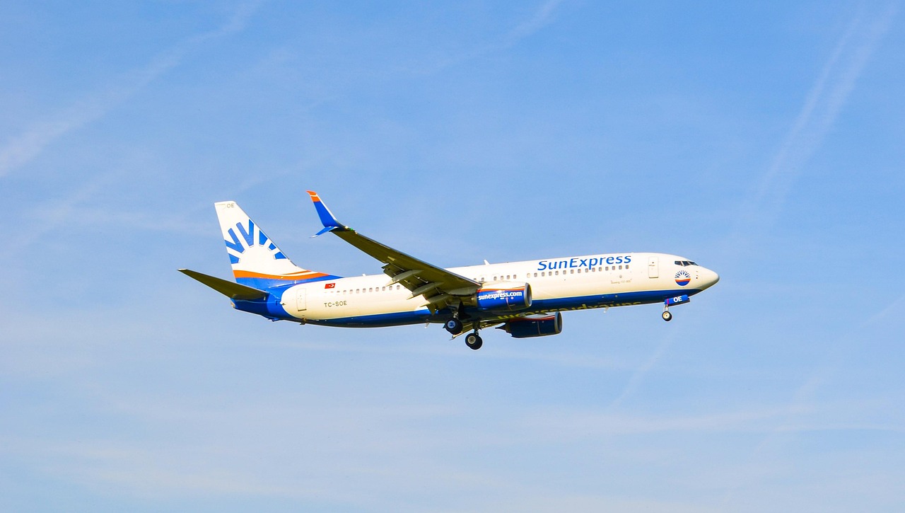 Avion Jet Sun Express - Photo gratuite sur Pixabay