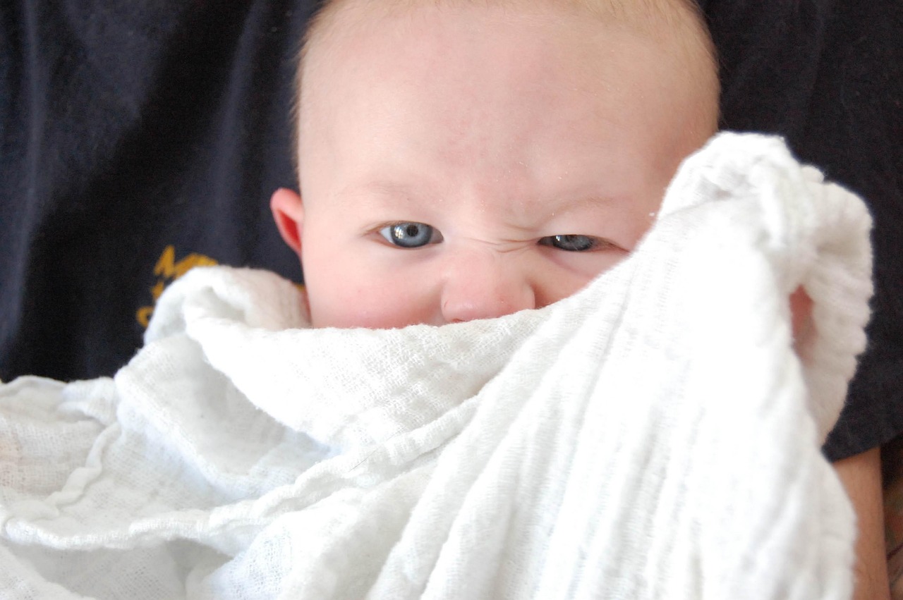 Baby Hiding Peekaboo - Free photo on Pixabay