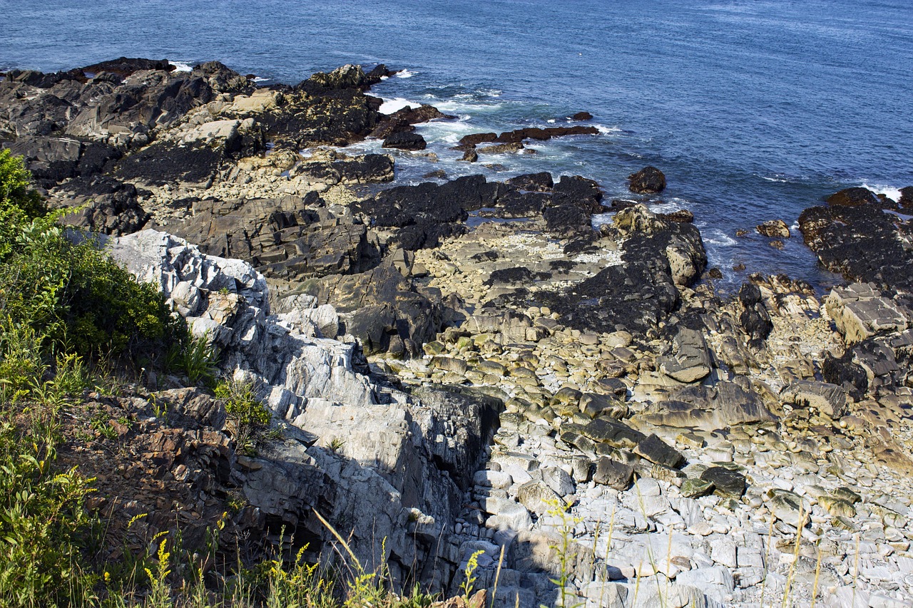 100+ Free Rocky Shoreline & Shoreline Images - Pixabay