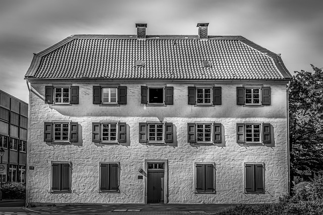 Hus Fasade Monokrom - Gratis foto på Pixabay - Pixabay
