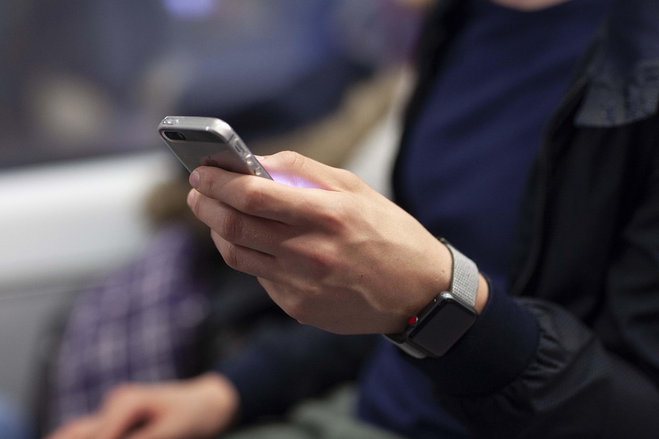 Iwatch Iphone Smartphone - Photo gratuite sur Pixabay
