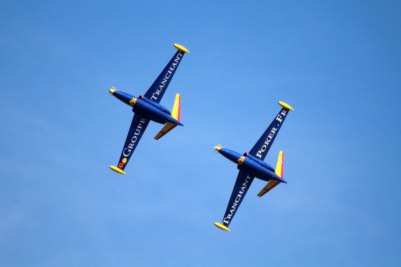 Airshow Duo Plane Meeting - Free photo on Pixabay - Pixabay