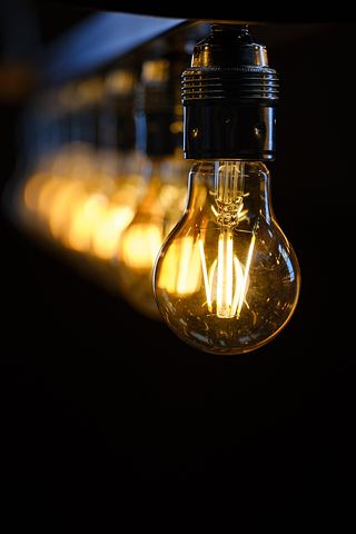 5,000+ Free Lightbulb & Bulb Images