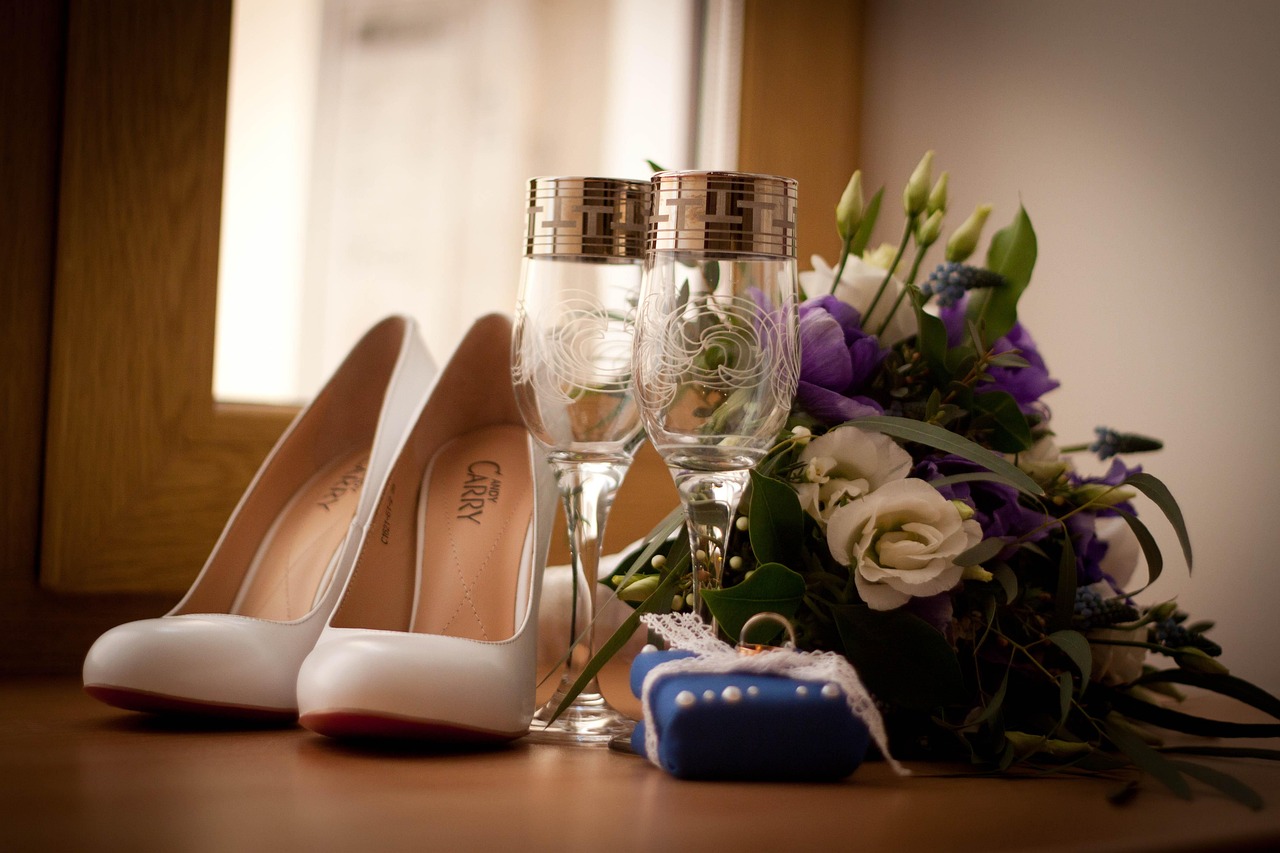 Wine Glasses Shoes Bouquet - Free photo on Pixabay - Pixabay