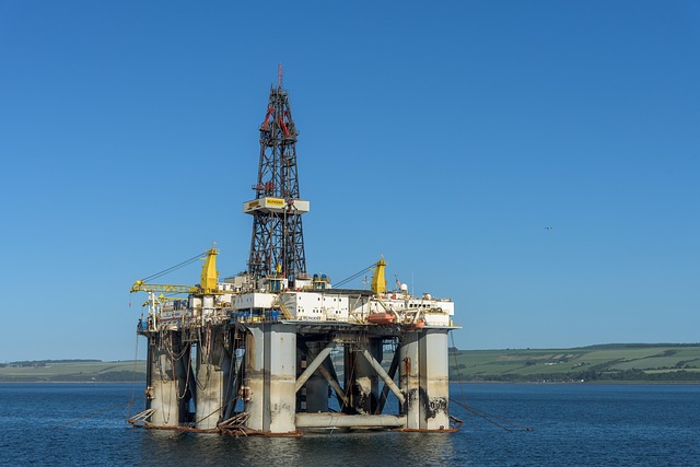 20,000+ Free Oil Gas Industry & Oil Images - Pixabay