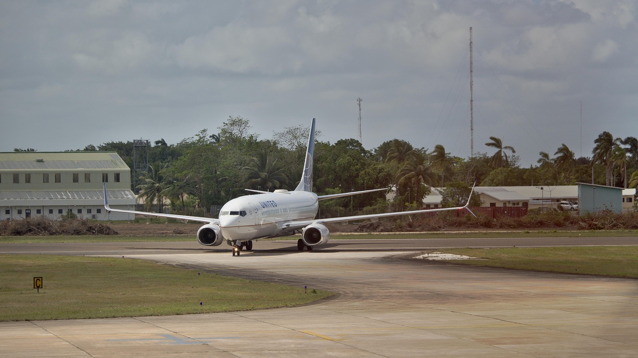 3,000+ Free Boeing-737 & Boeing 747 Images - Pixabay