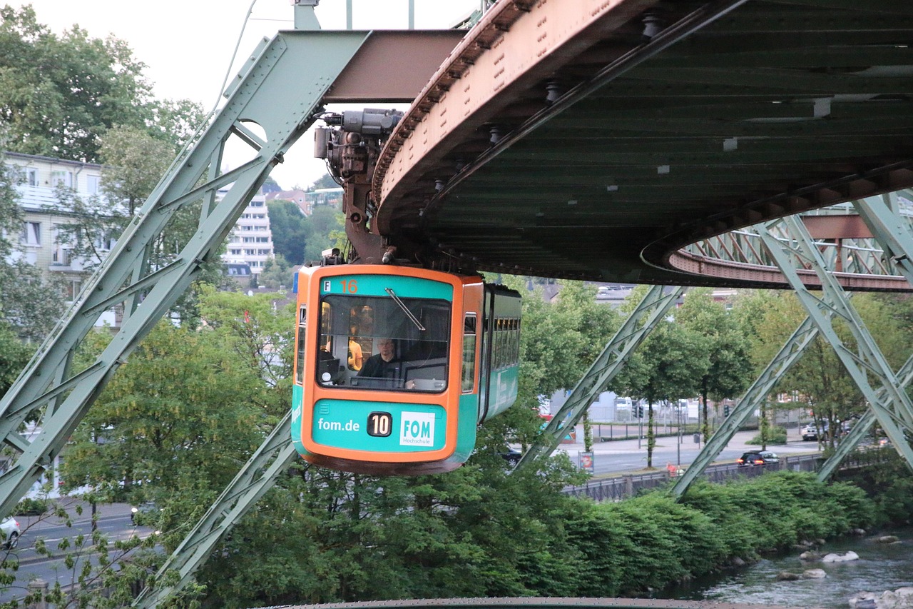 40+ Free Schwebebahn & Wuppertal Images - Pixabay