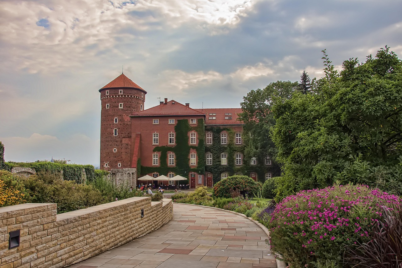 1,000+ Free Wawel Kraków & Wawel Images - Pixabay