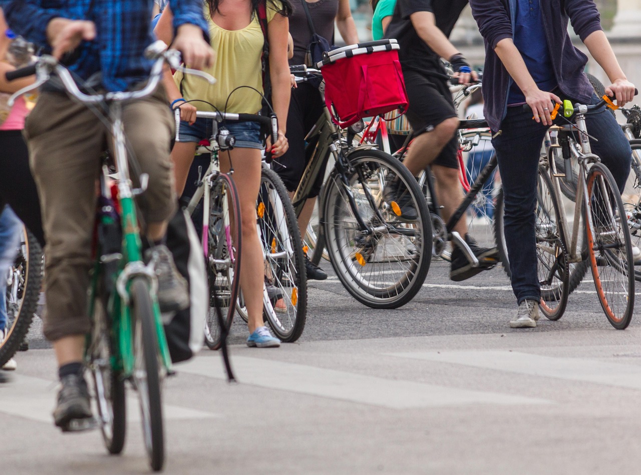 City Cycling Wheels People - Free photo on Pixabay - Pixabay