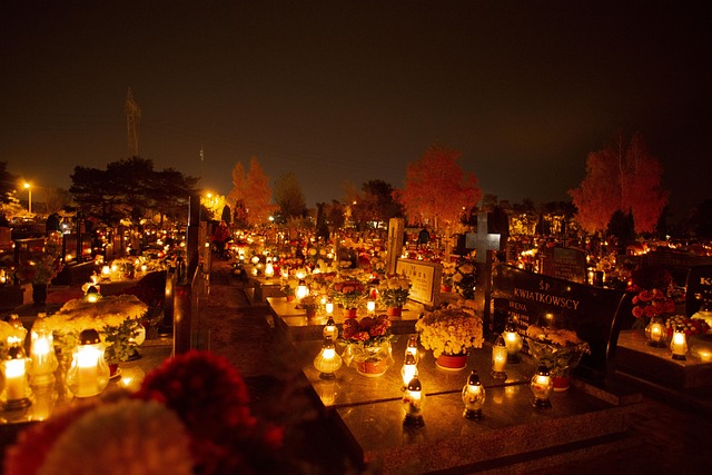 60+ Free Cemetery Night & Cemetery Photos - Pixabay