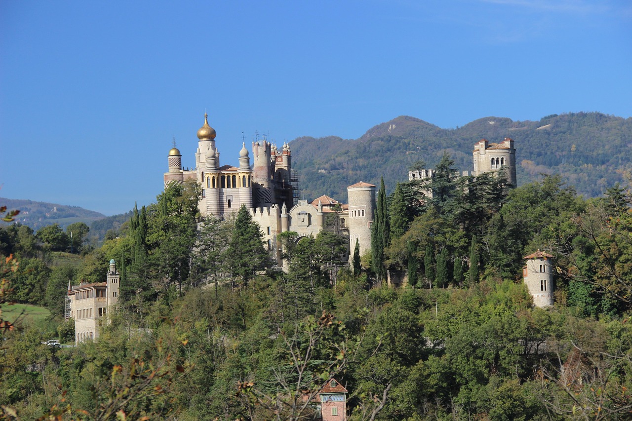 Italy Castle Mountains Panorama Castle Castello Di San Vigilio Tower