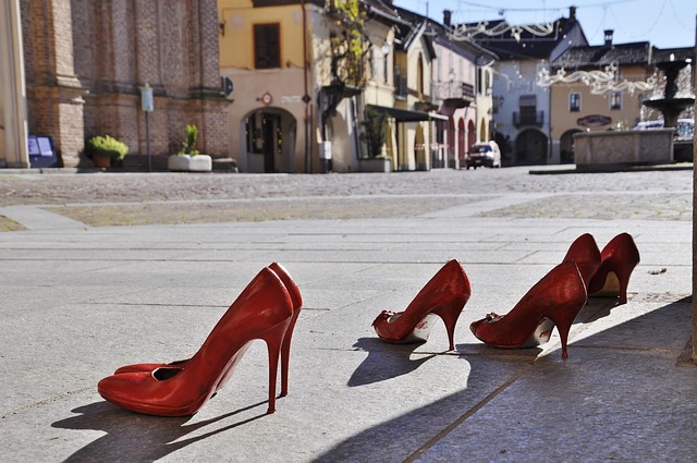 Violenza Donne Scarpe Rosse - Foto gratis su Pixabay
